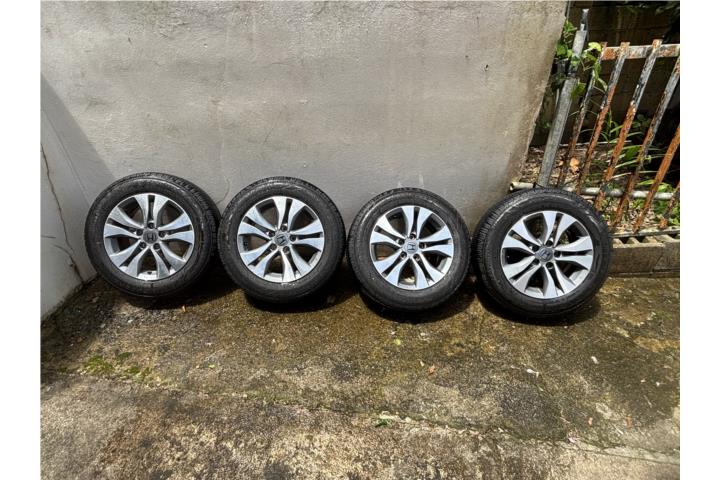 Aros con gomas 17 honda Puerto Rico, ClasificadosOnline.com