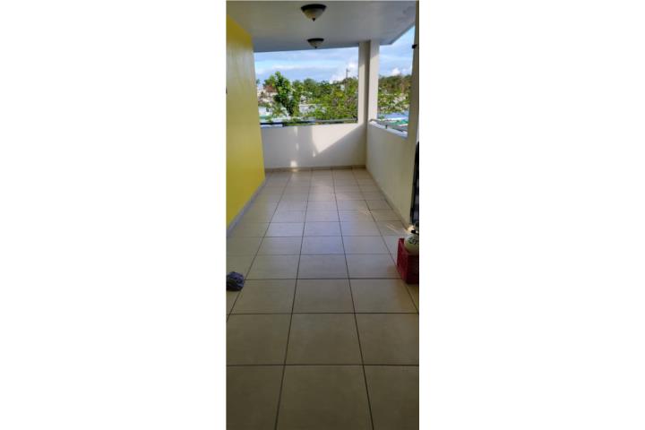 Urb Las Lomas lugar centrico,