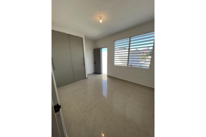 Rare Find 2H/1B en el corazon de Hato Rey!, Urbanizacion-El Vedado Alquiler Bienes Raíces ...