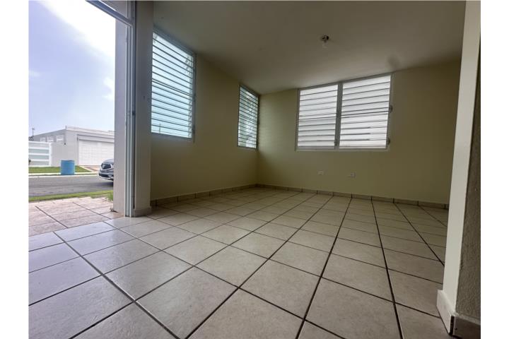 Vista al Mar 1200., Urbanizacion-Vista Al Mar Alquiler Bienes Raíces ...