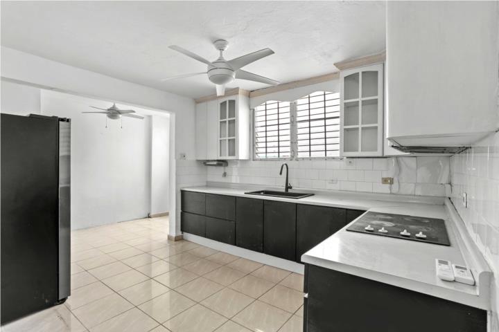 Juan Ponce De Leon Puerto Rico, Venta Bienes Raíces Guaynabo Puerto ...