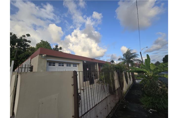 Urbanizacion-La Milagrosa, Bayamón Puerto Rico