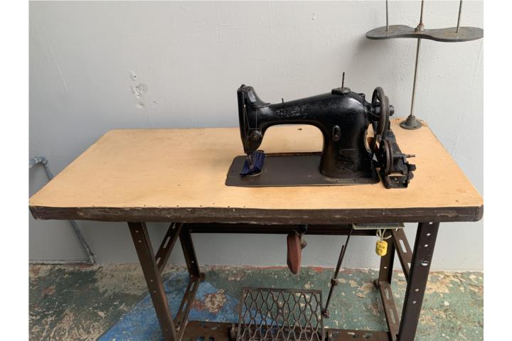 En venta maquina Singer 95-1 usada Puerto Rico