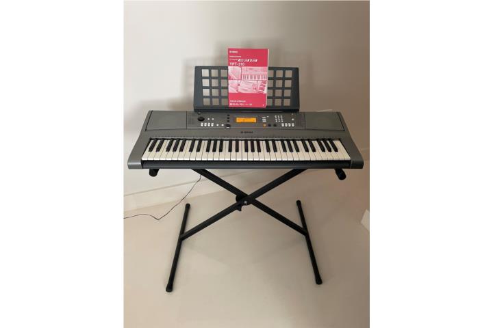 Yamaha Electronic Keyboard with Stand Puerto Rico