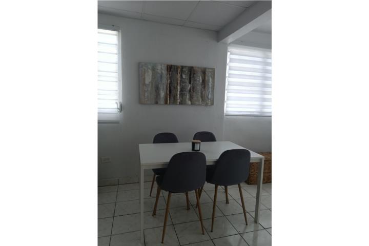 Mesa (Ikea) - Sillas (Aliss) Puerto Rico