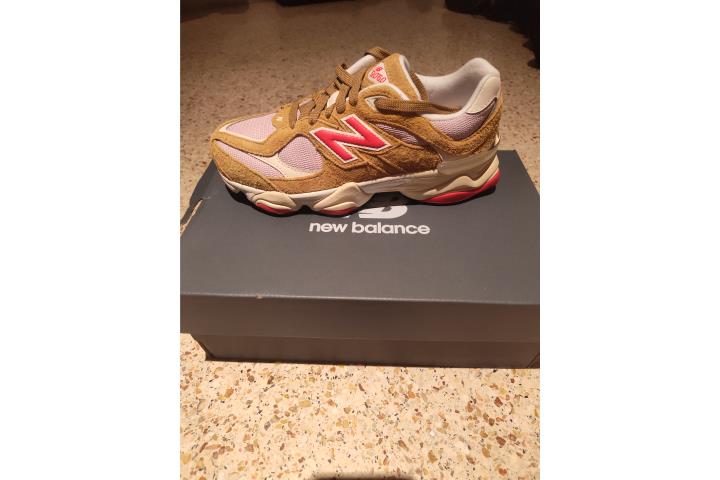 New Balance 9060 Size 7 Puerto Rico