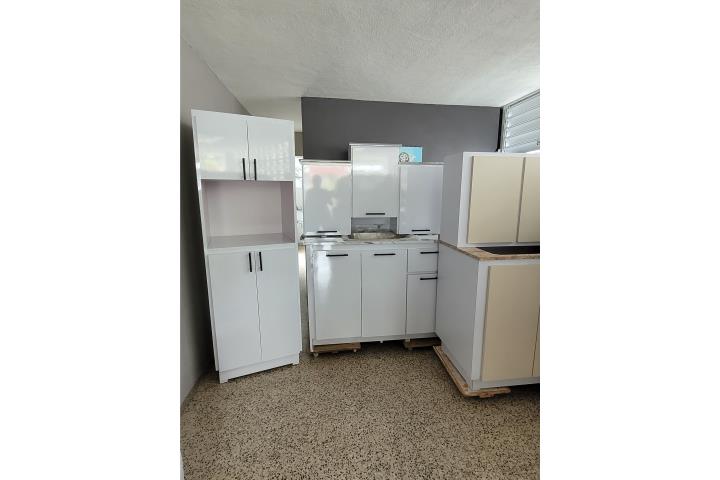NUEVA DE PAQUETE! ALACENA 6'×24" PVC $500 Puerto Rico