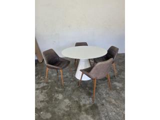 Comedor Mesa y 4 sillas Puerto Rico