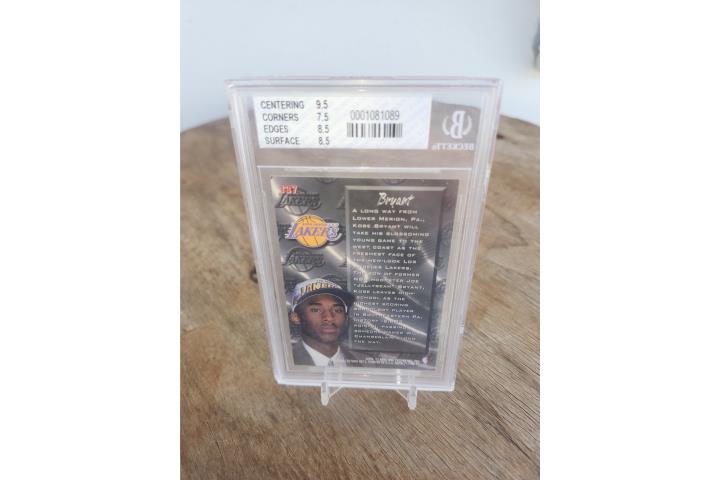 1996 Fleer Metal KOBE BRYANT #137- Beckett 8 Puerto Rico