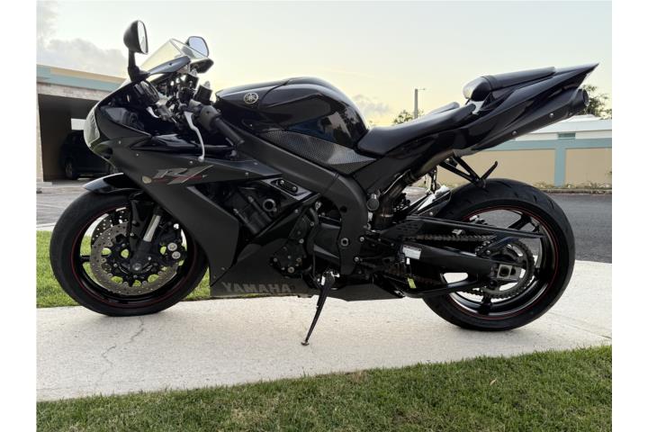 Yamaha R1 Raven 2005,2005,YamahaPuerto Rico Clasificados