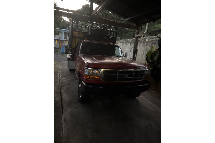 Ford, E350 Camion del 1996 Clasificados Online Puerto Rico