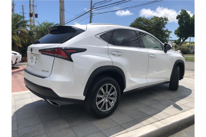 OMAR FELICIANO - LEXUS DE PONCE Puerto Rico, Autos, Camiones, Motoras