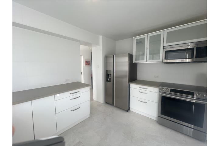 54 Kings Court 3 bedrooms, 2 baths, Condominio-Ashford Park Alquiler ...