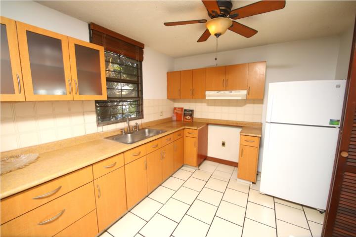 COND. GOLDEN COURT 2, HATO REY, Condominio-Golden Court Alquiler Bienes ...