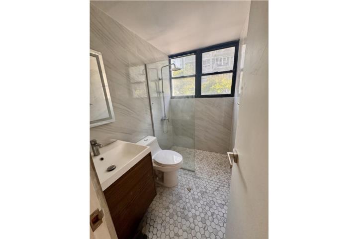 FullGENERATOCONDADOBeachPool 2/2 /1pk concierge , Condominio-Condado ...