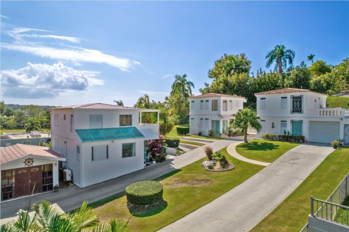 Calvache Puerto Rico, Venta Bienes Raíces Rincón Puerto Rico, Real ...