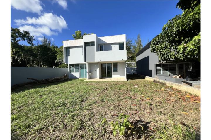 Preciosa Puerto Rico, Bienes Raices Preciosa Real Estate Gurabo Puerto Rico