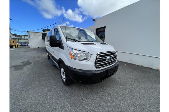 Ford, Transit Passenger Van del 2019 Clasificados Online Puerto Rico